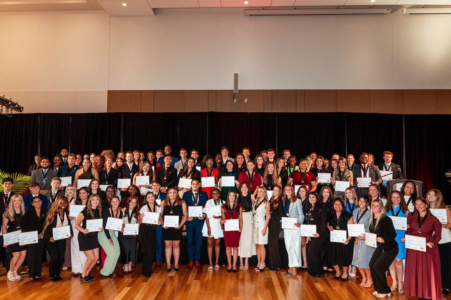 FSU student leaders recognized through Torchbearer 100 program - Florida State University News